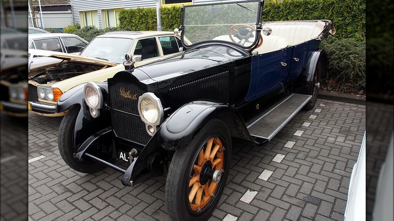 Whatever happened to the Packard Motor Company?