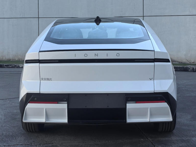 Hyundai’s Ioniq V might look like a Lambo, but it makes less power than ...