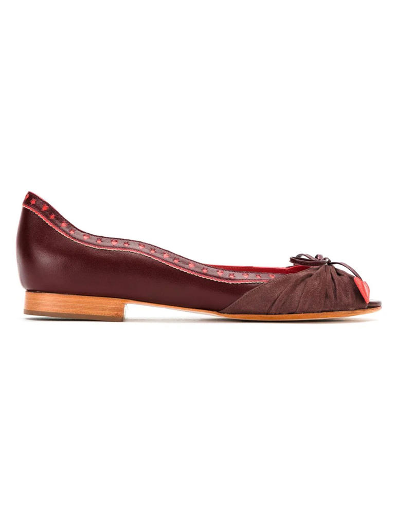 Los zapatos planos elegantes y en tendencia para llevar con vestidos ...