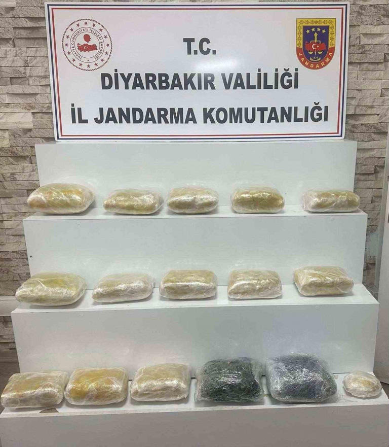 Diyarbakır’da 198 kilo esrar ele geçirildi