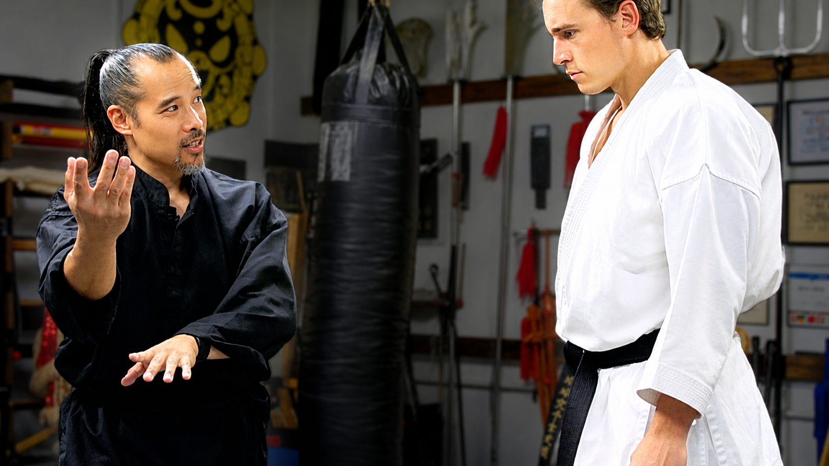 Discovering the self-defense techniques hidden in tai chi