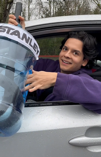 The growing trend of large water bottles