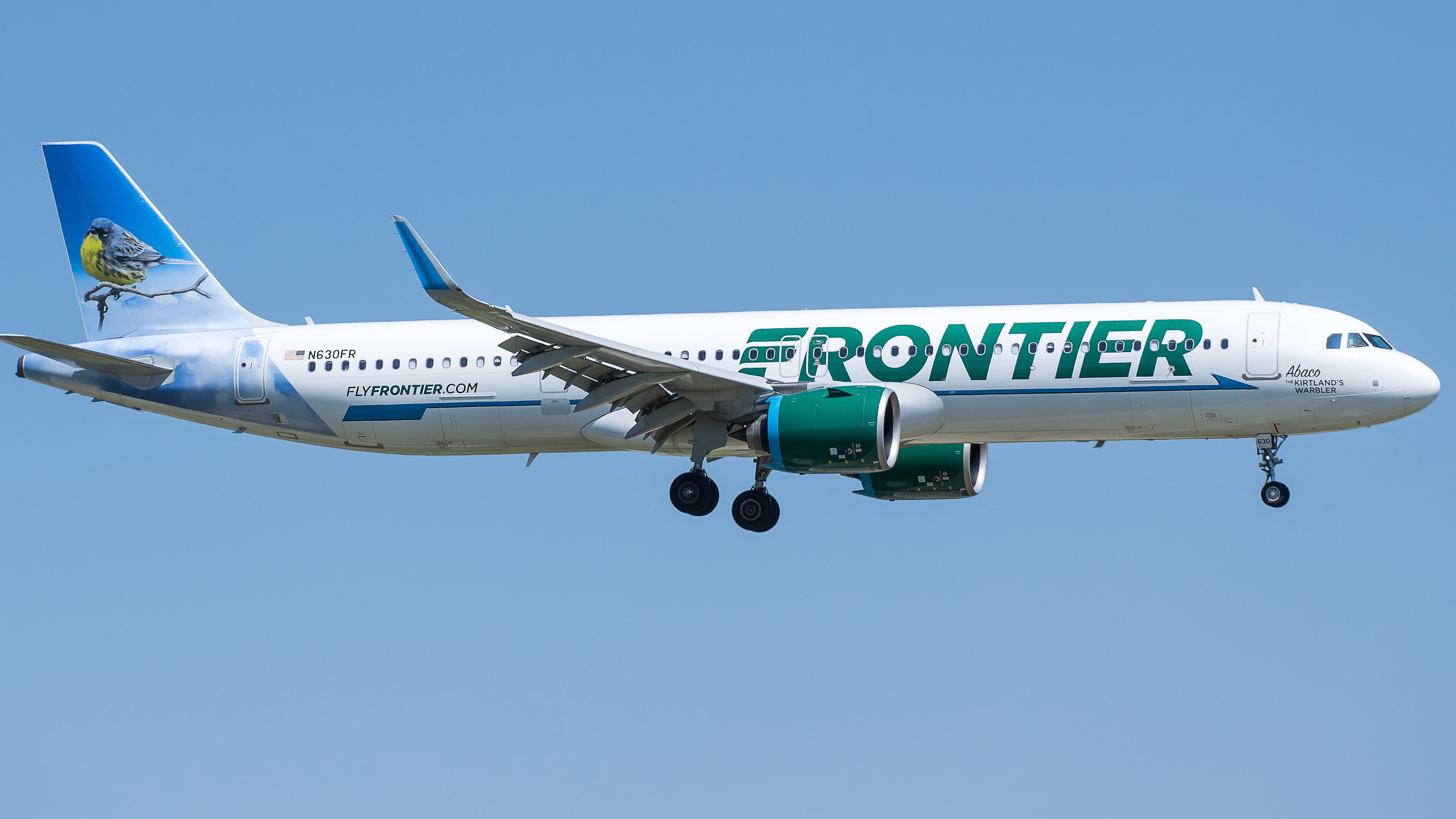 ‘We just hit somebody’: Frontier plane hits person who scaled fence at ...