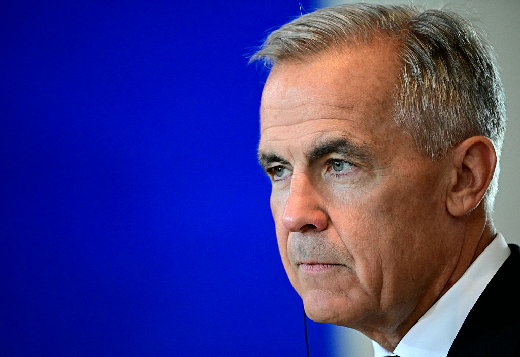 More Canadians believe Carney is on the wrong track than the right one ...