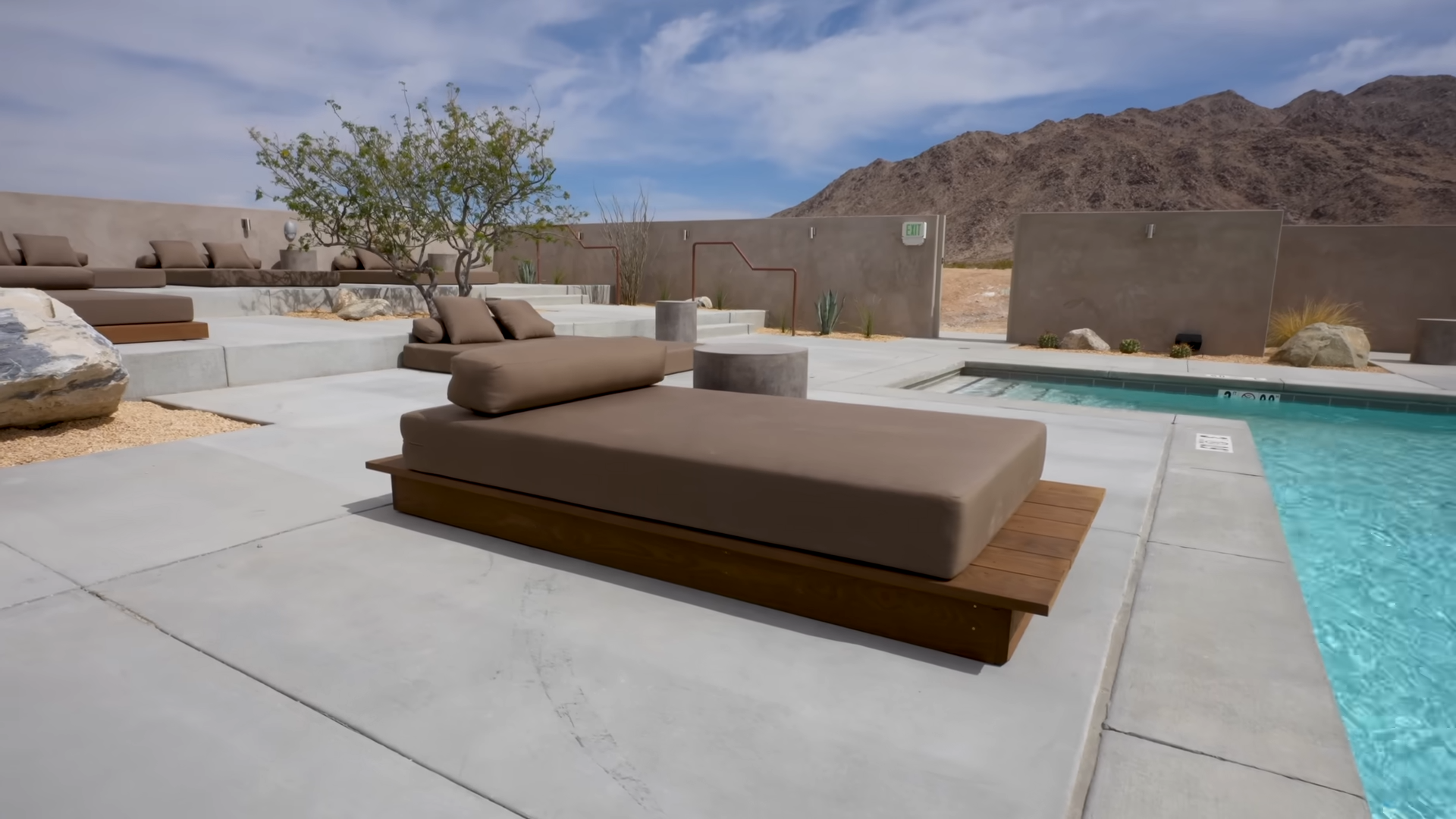 My wife said these DIY pool loungers would collapse… then this happened