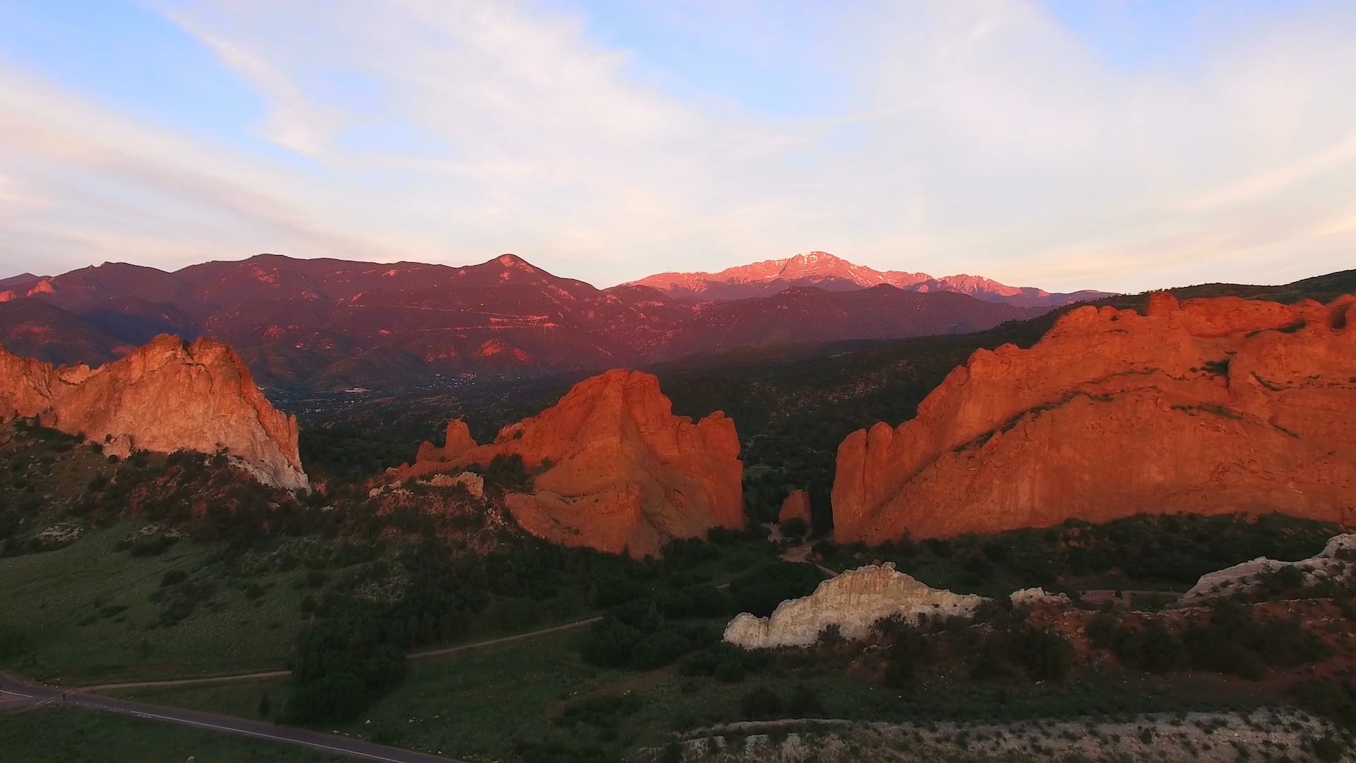 Garden of the Gods: Drone Tours Colorado Spring's National Natural Landmark