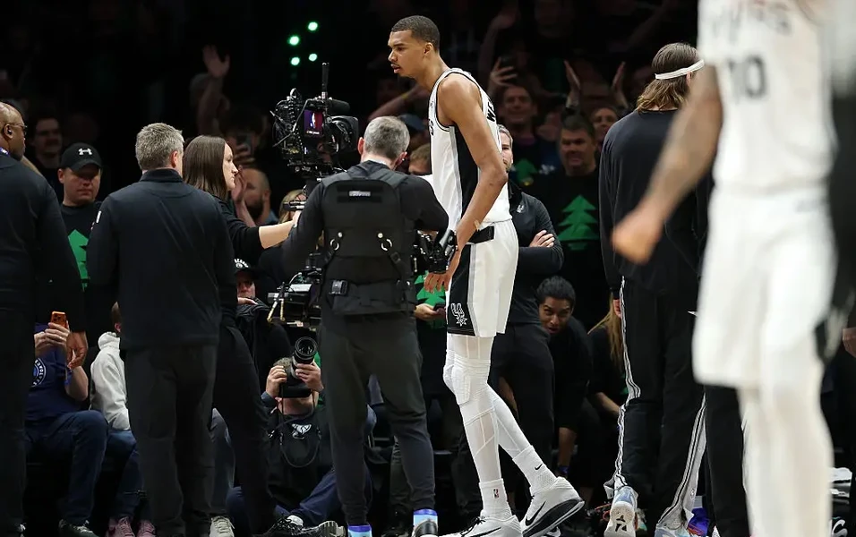 Wembanyama ejected as Timberwolves rally to tie series 2-2