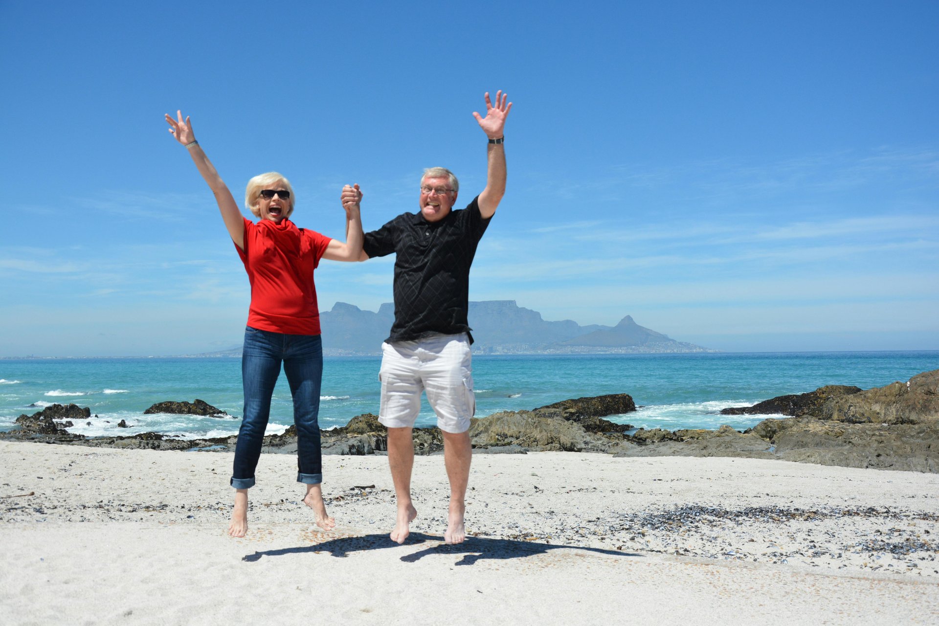 9 Dinge, die Boomer im Urlaub anders machen – und viele heimlich gut finden