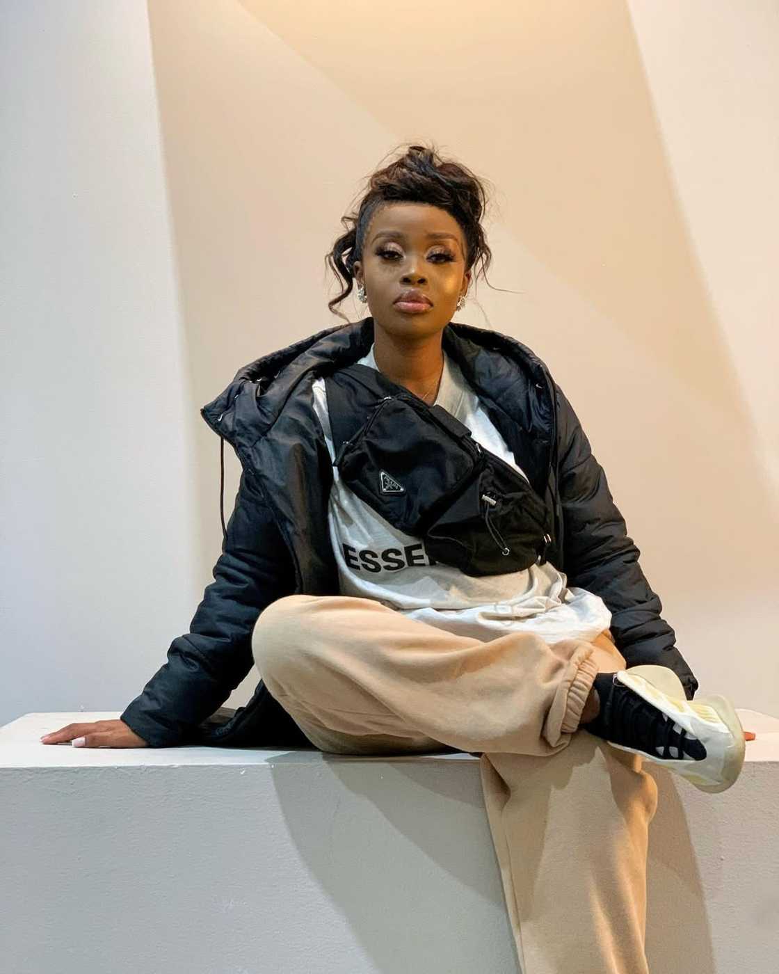 Sithelo Shozi accused of hiding baby bump in new viral photos: "She's ...