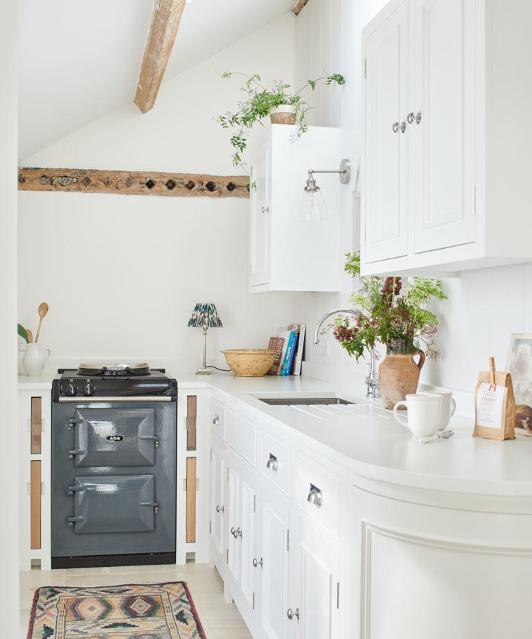 Why ceiling-height cabinets might be your best (or worst) move in a ...