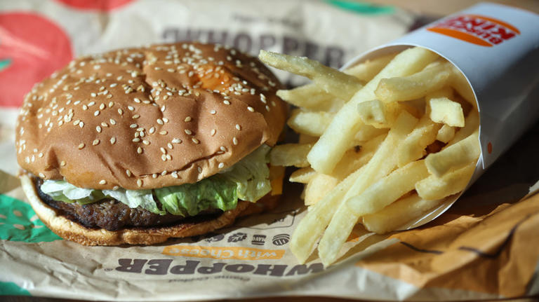 Why doesn't Burger King's Whopper come with cheese? Reddit debates