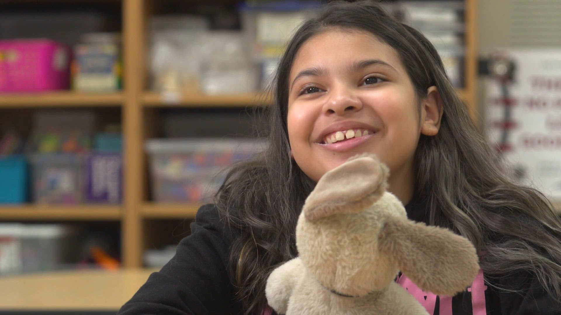 Firefighters give Arlington girl a ride back to school months after ...