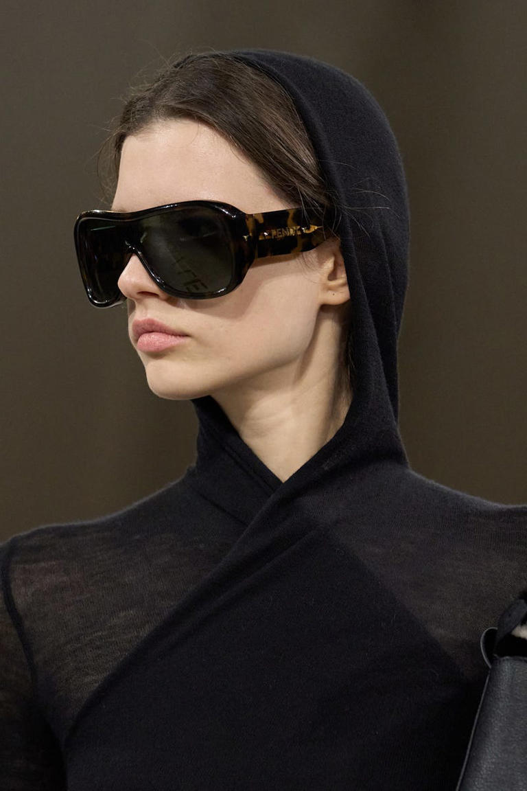 The 5 sunglasses trends taking over this summer, from tiny 90s frames ...