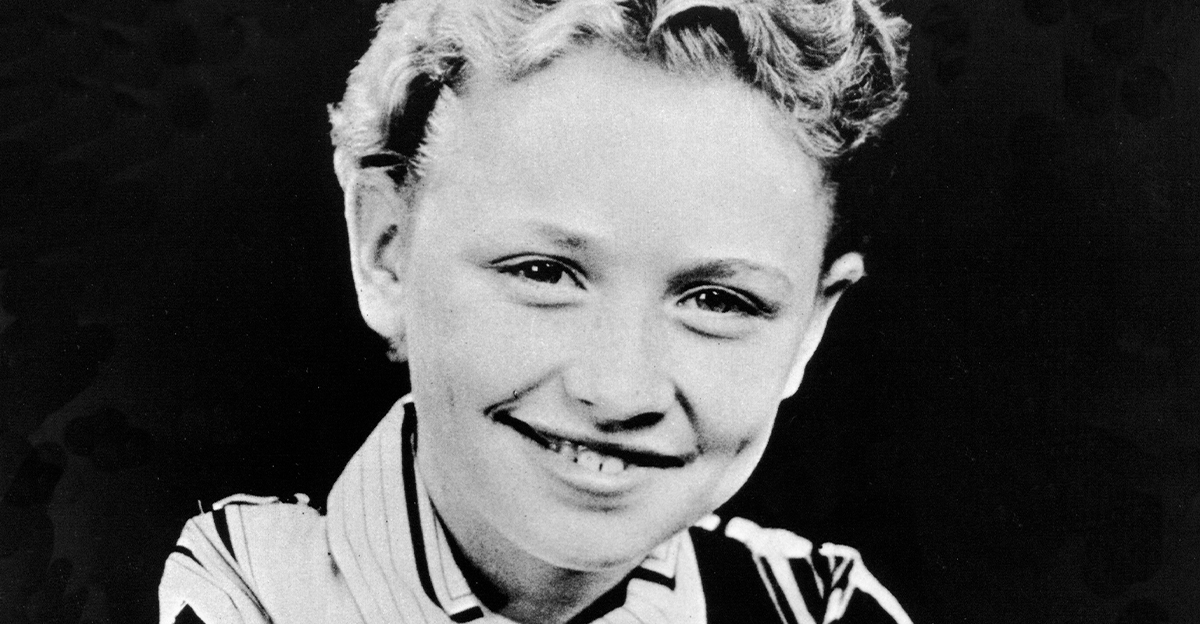 Dolly Parton turned her poverty into poetry—proof that kindness and ...
