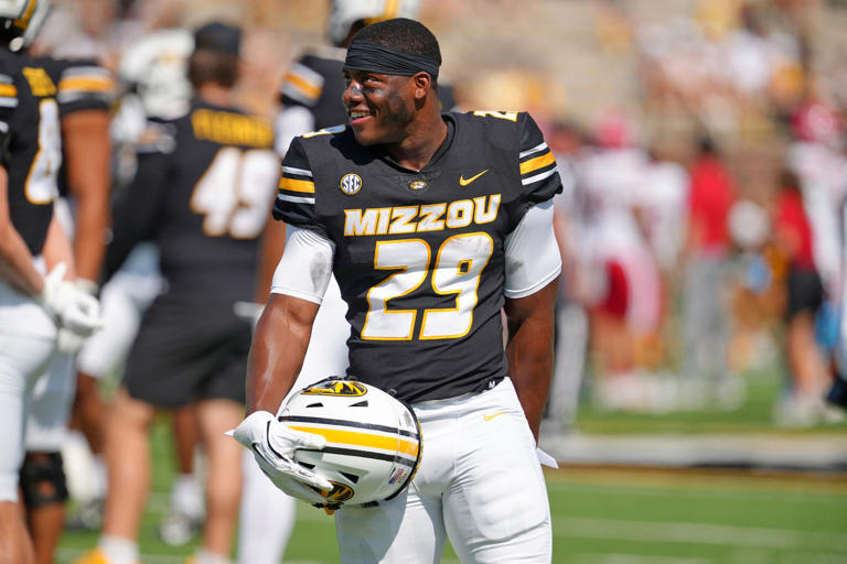 Missouri running back shot while at concert in Mississippi