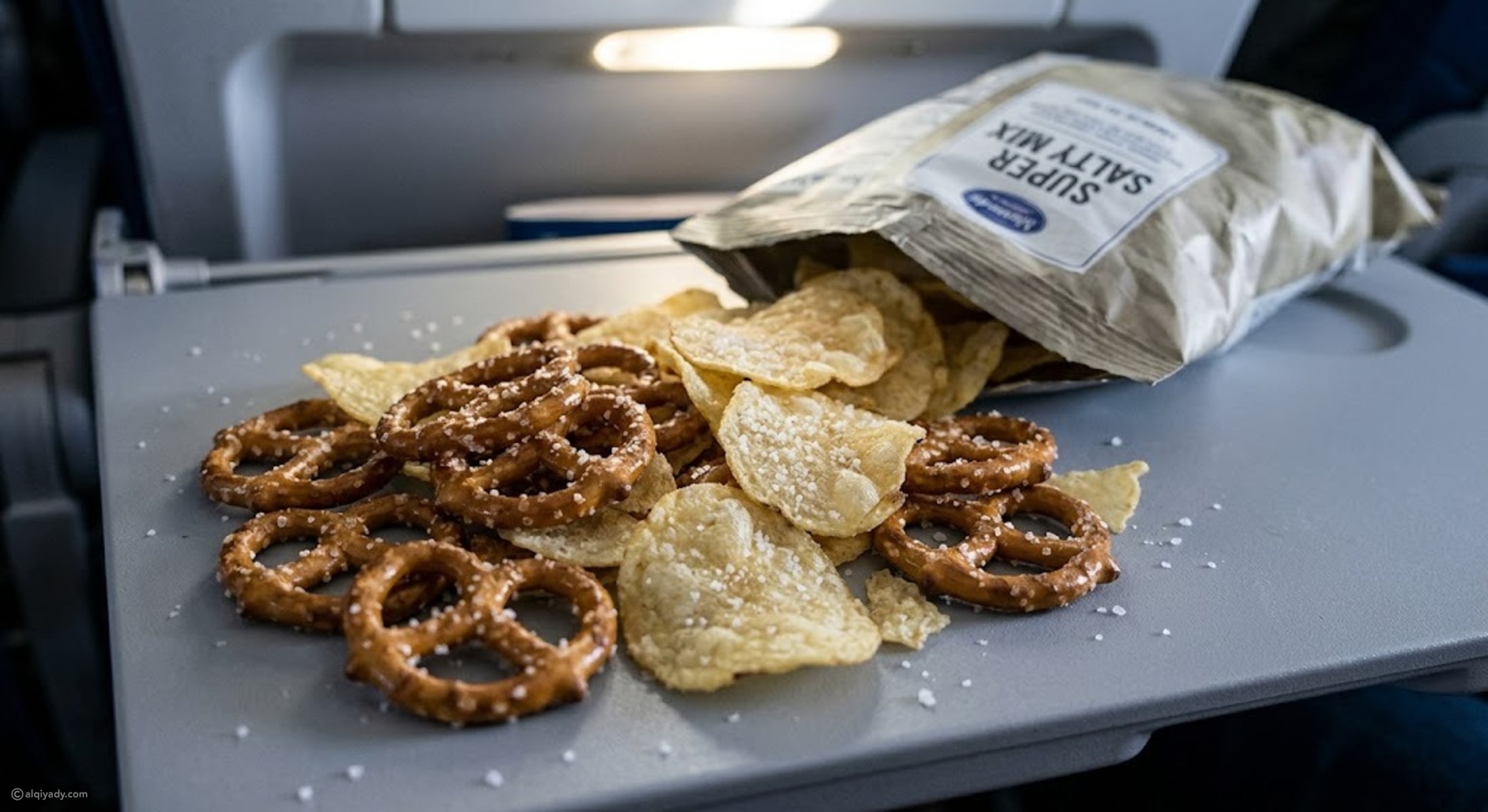 This is what you shouldn’t eat on the plane