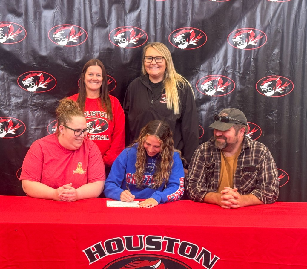 Kayla Wagner to play college volleyball at MSU-West Plains