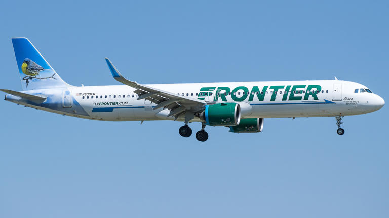 Unruly passenger forces Frontier flight to make emergency landing in Miami