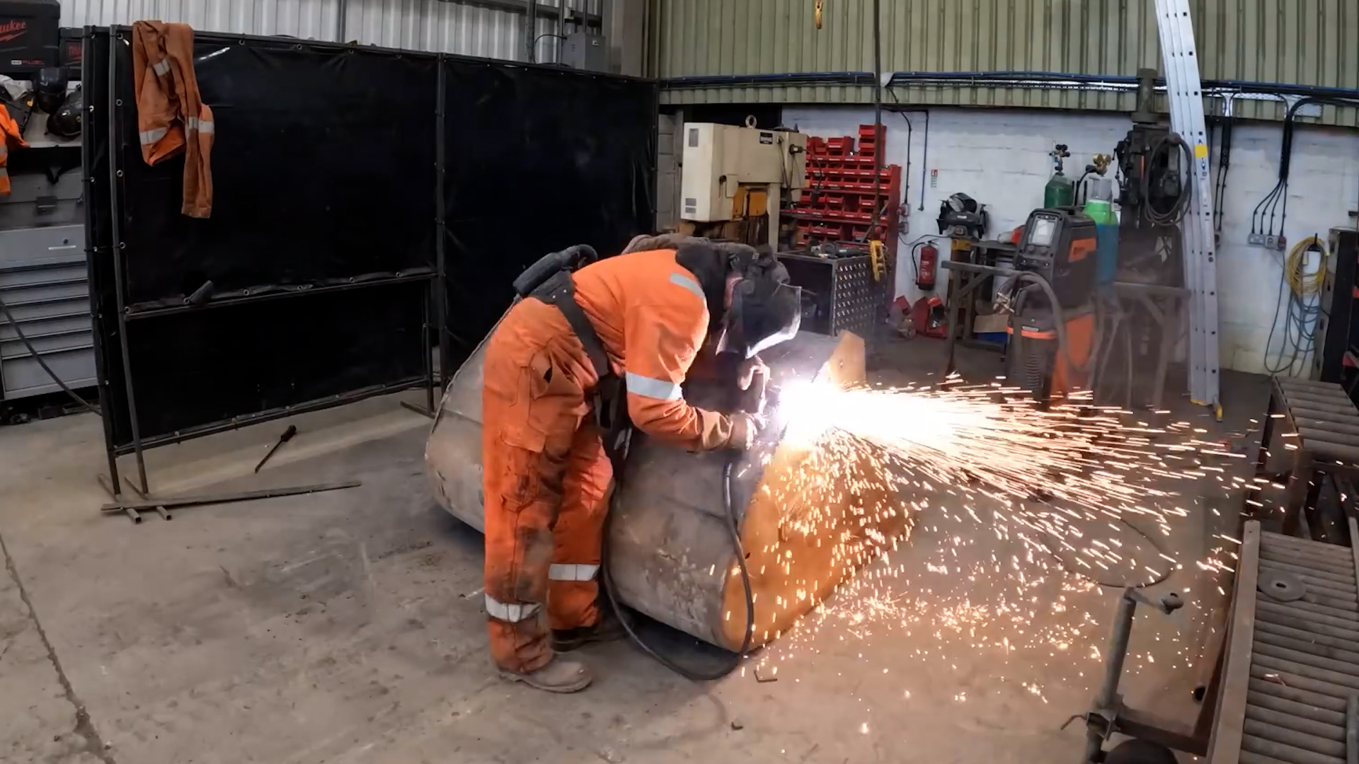 Heavy welding repairs on industrial steel component