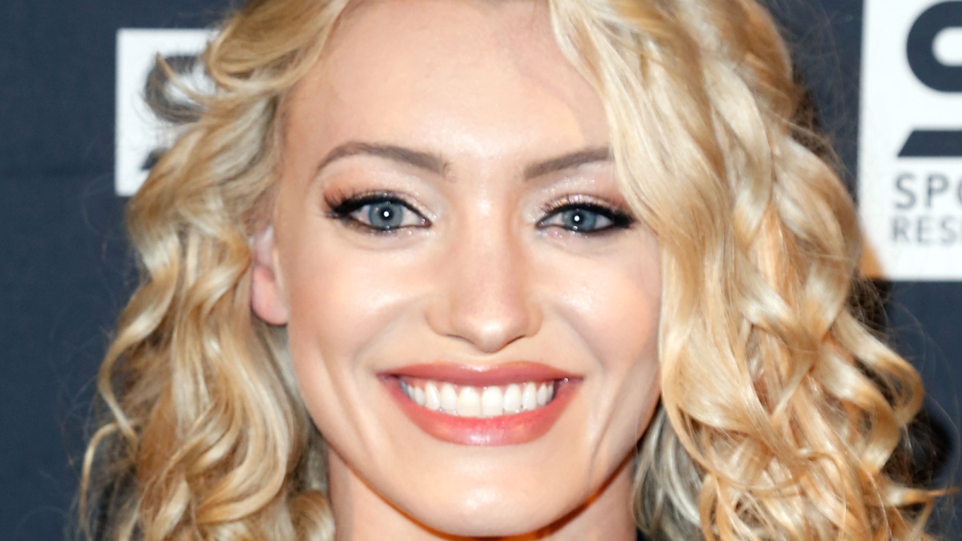 The zombie queen from Army of the Dead is gorgeous in real life