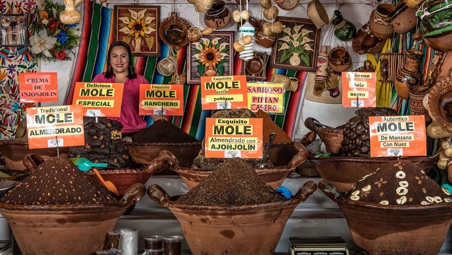 Delish offers simplified chicken mole rooted in Mexican tradition
