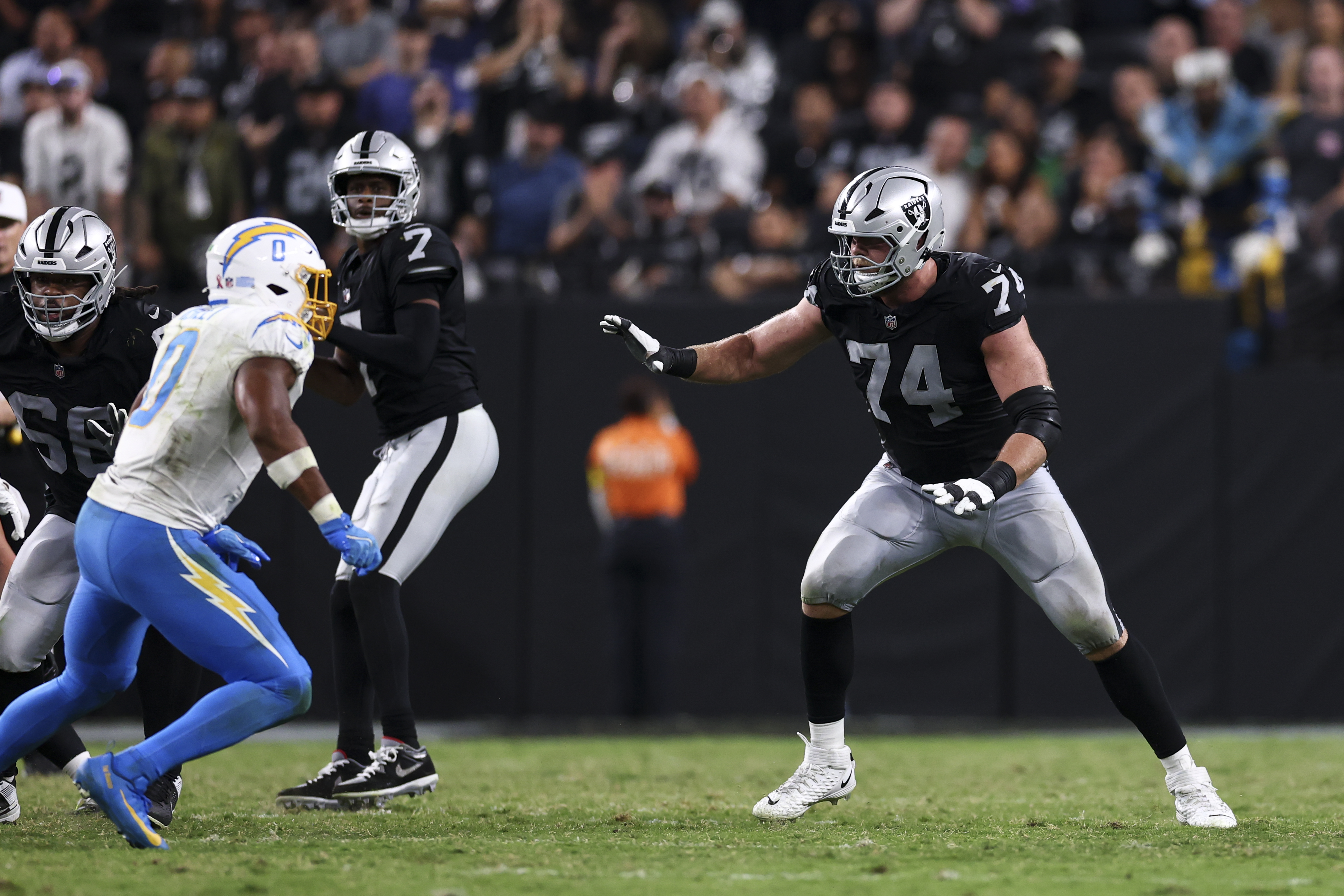 Monday open thread