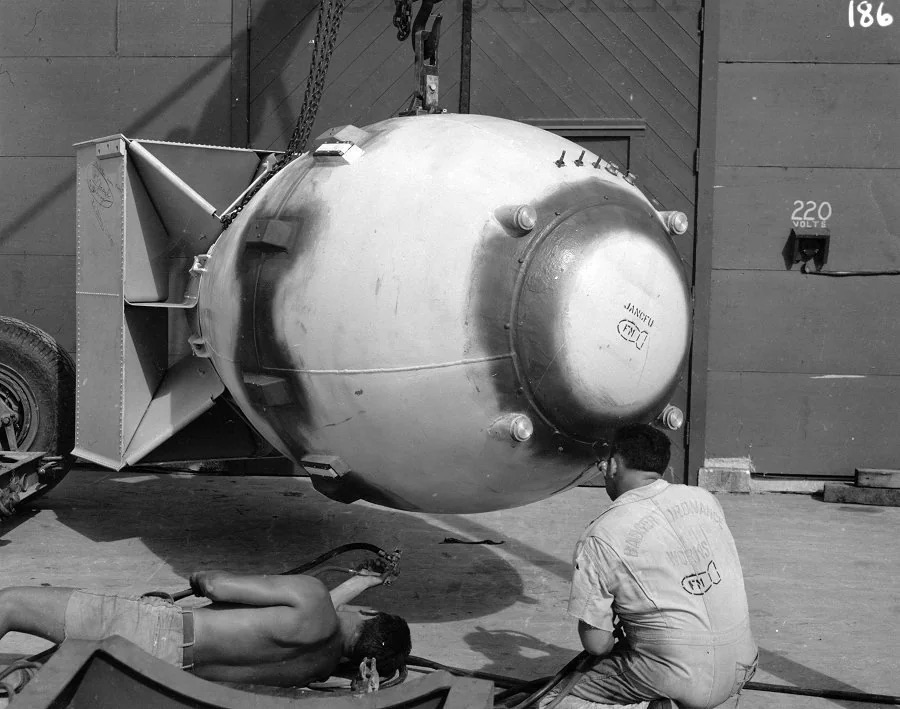 20 photos inside the original atom bomb facility, Los Alamos
