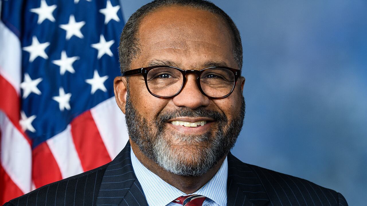 Congressman Troy Carter holds town hall on Louisiana redistricting efforts