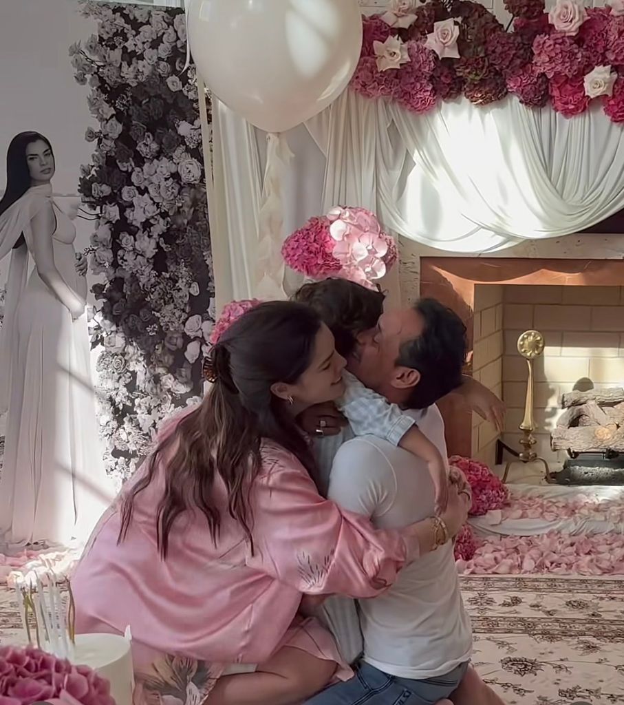 Entre flores y una gran sorpresa de Marc Anthony: Nadia Ferreira ...