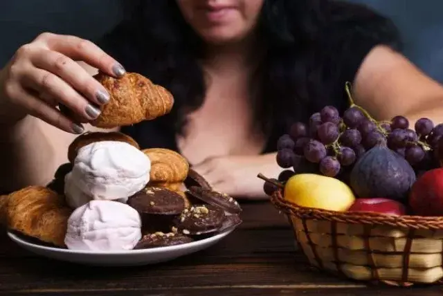 El agotamiento mental estaría relacionado con la mala alimentación y el ...