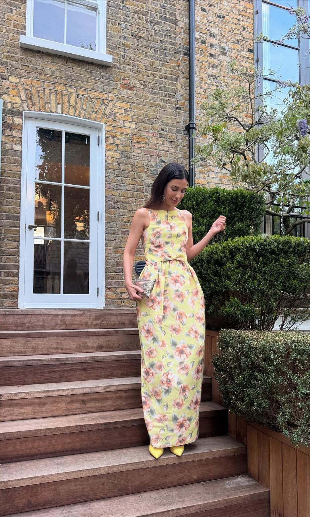 Sassa de Osma, dos looks y una boda: vestido floral en el color de la ...