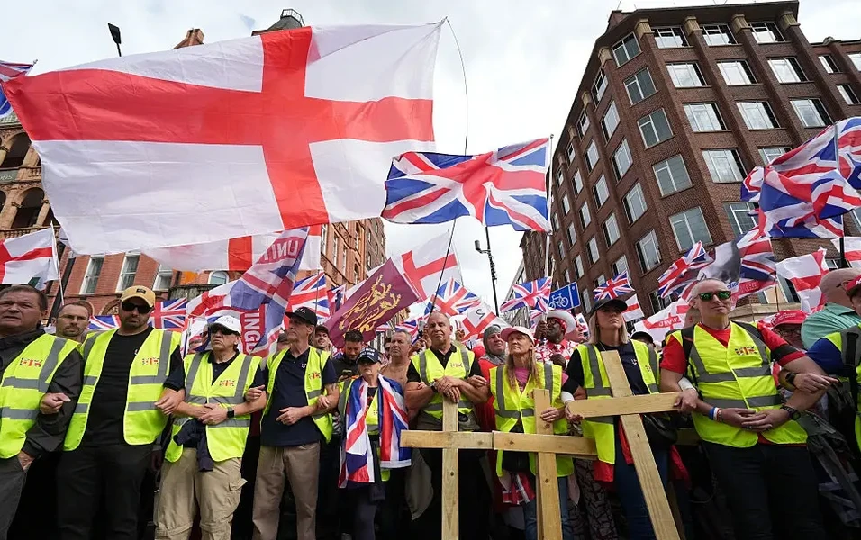 Labour bars seven far-right figures from UK rally