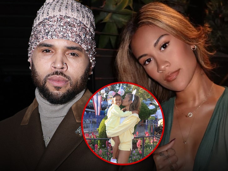 Chris Brown's baby mama Diamond takes kid to Disneyland amid paternity ...