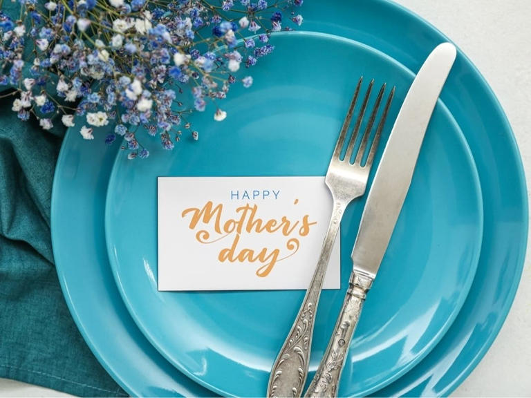 6 restaurants in Sarasota taking Mother’s Day reservations