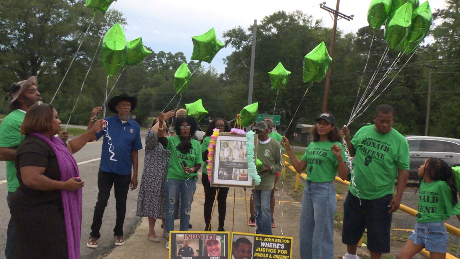 Candlelight vigil honors late Ronald Greene