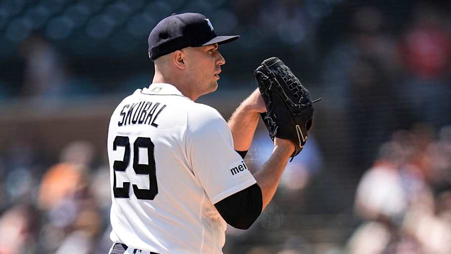 Two MLB superstars that are now unexpected trade candidates