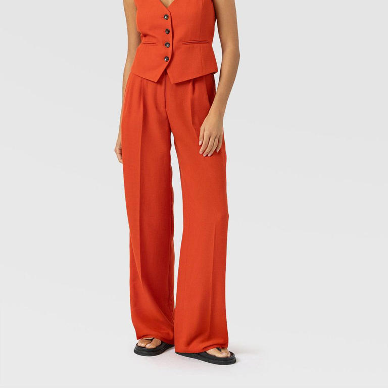 Adjoa Andoh steps out in trending orange hue, this gorgeous bold shade ...