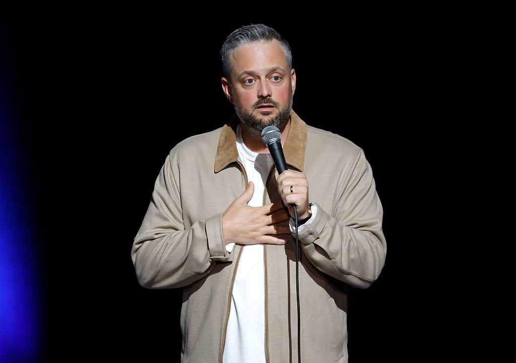 Nate Bargatze to bring his Big Dumb Eyes World Tour to Greensboro