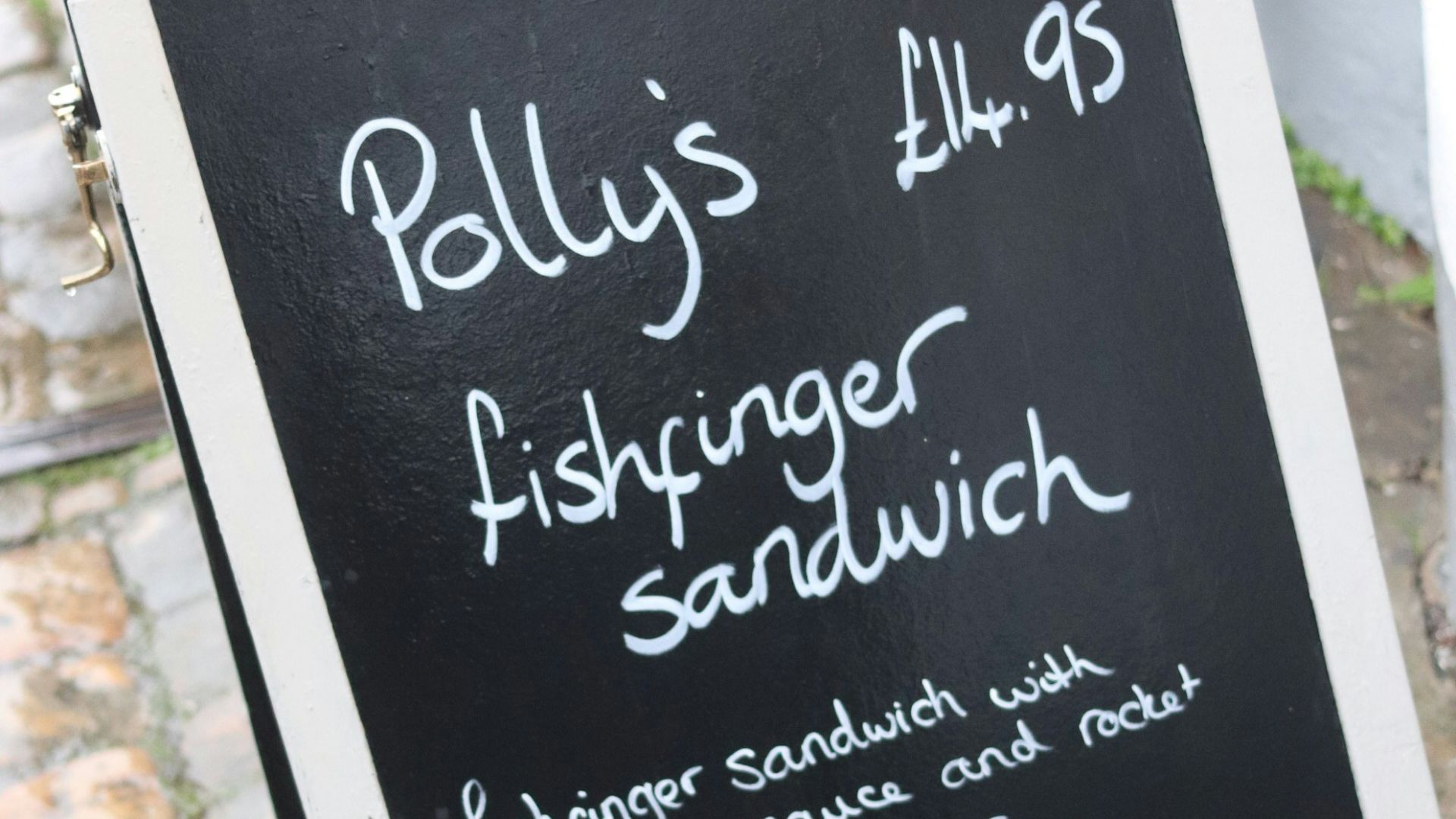20 signs a restaurant is cutting corners