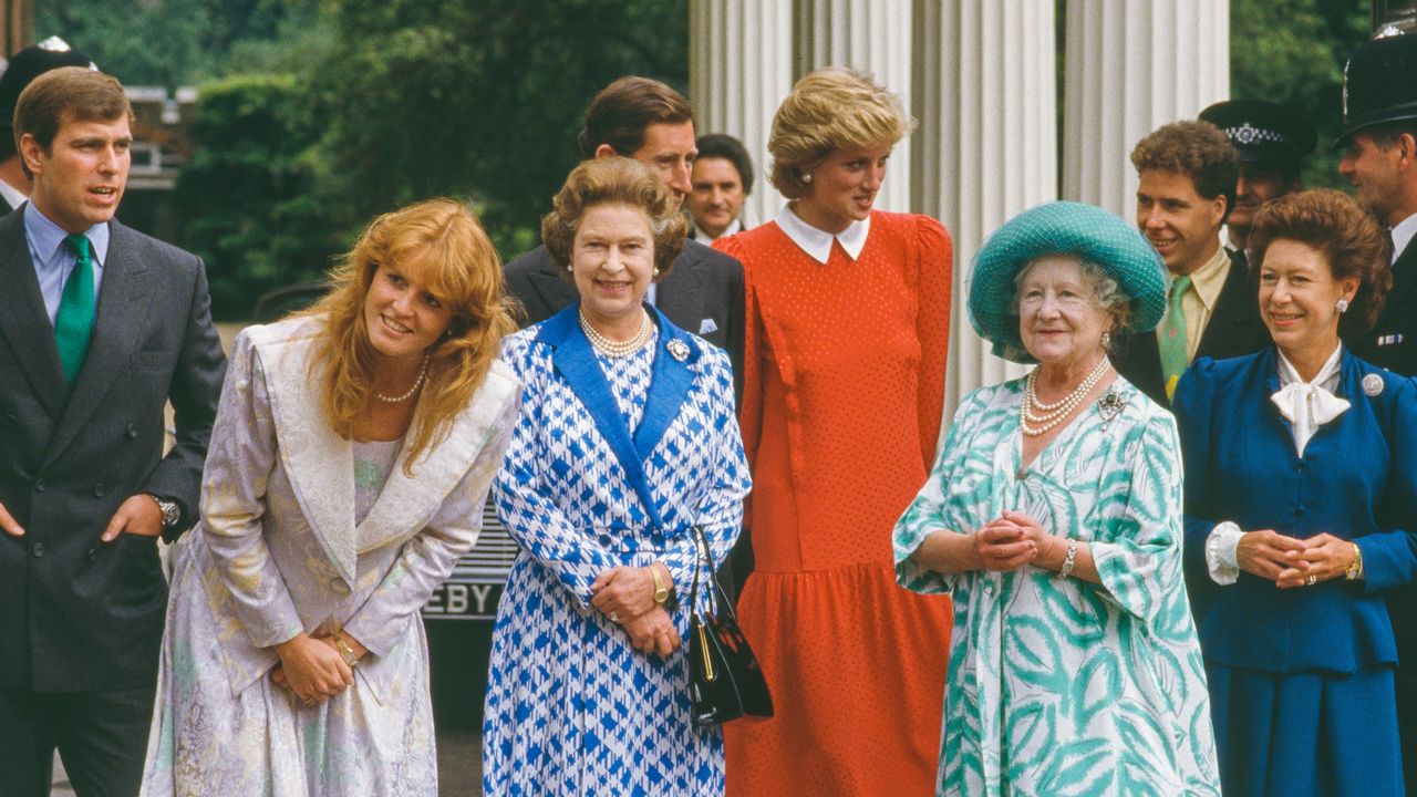 Why one royal bride found Buckingham Palace to be 'friendless' and ...