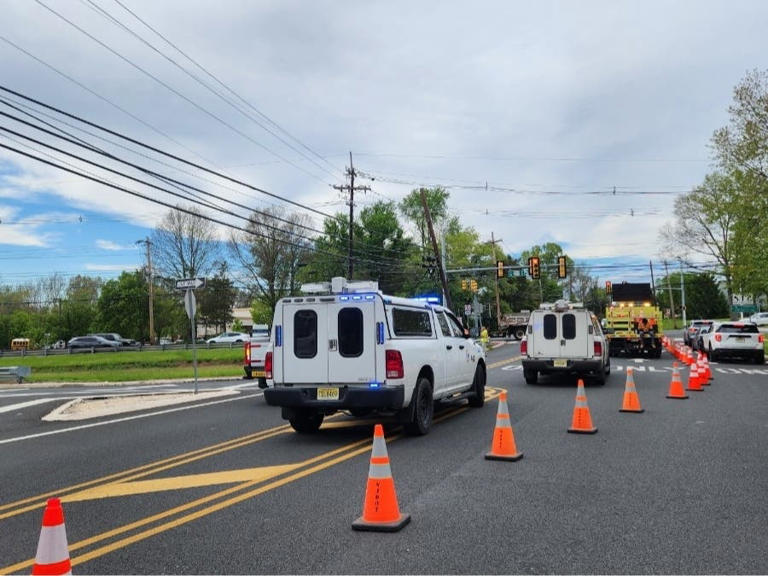 Low wires impact Route 202 intersection in Bridgewater