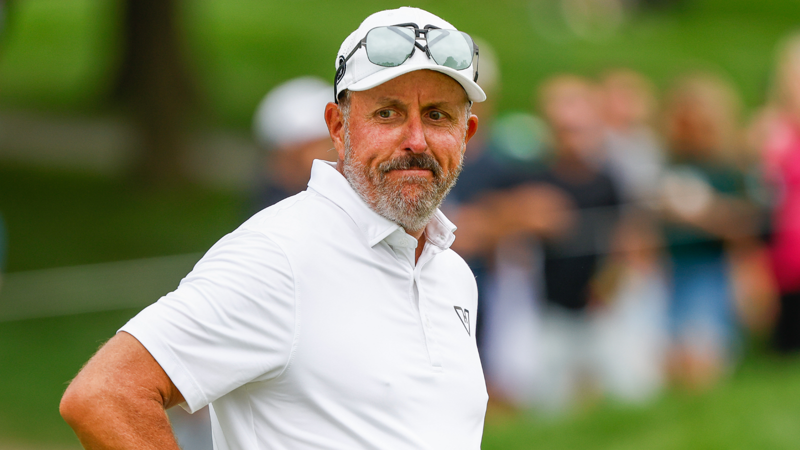 Phil Mickelson steps away from PGA Championship for personal reasons