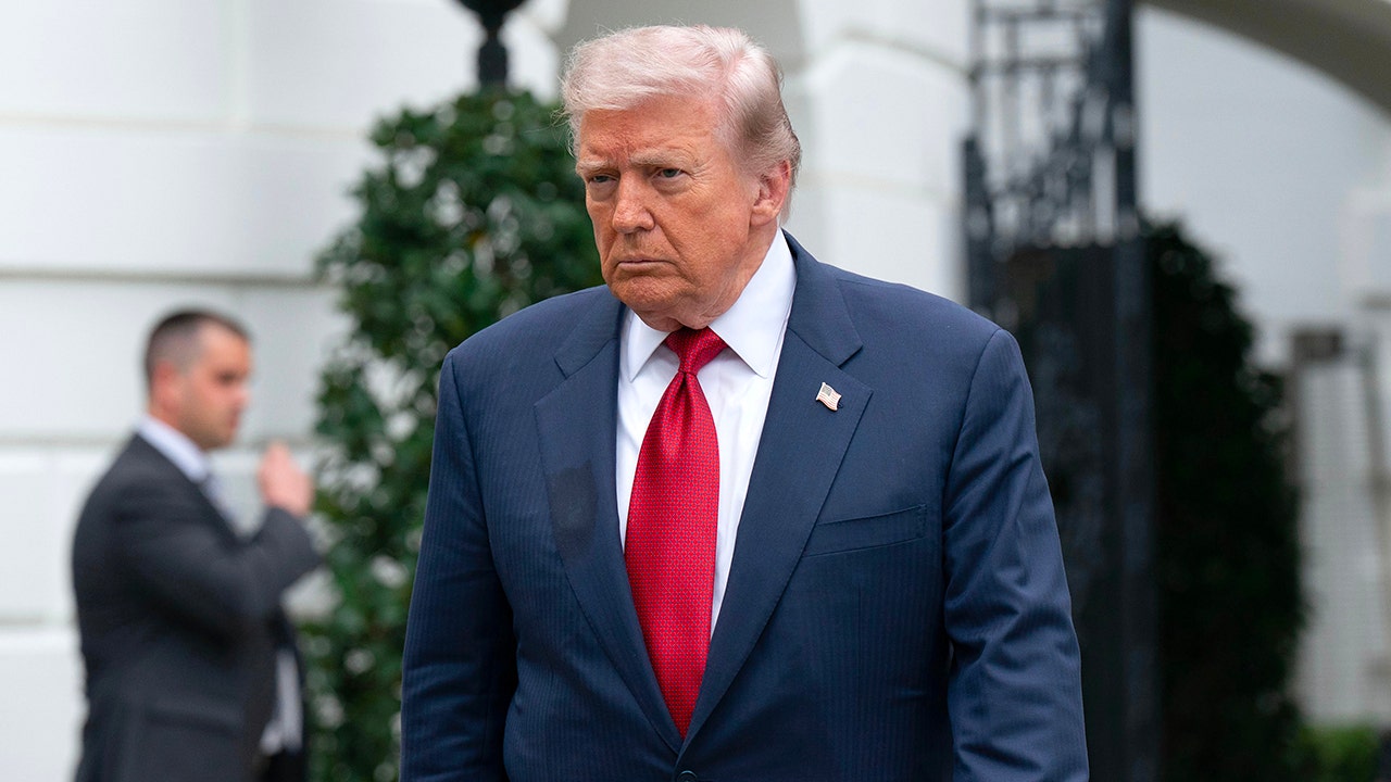 GOP lawmaker unveils historic move to 'expunge' both 'maliciously false ...