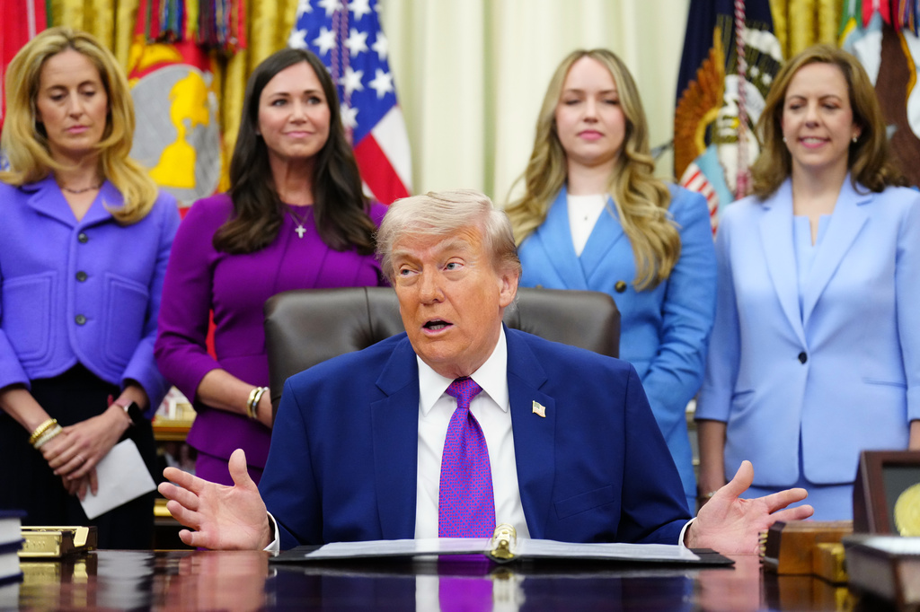 Trump unveils IVF insurance coverage plan for 2027