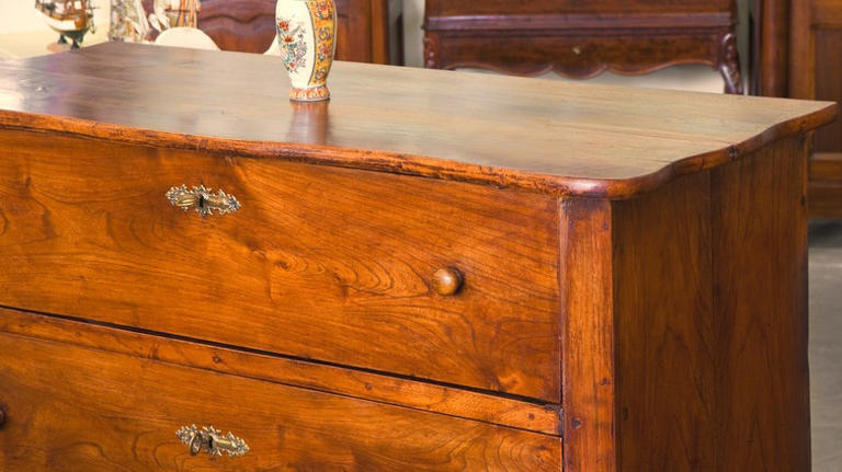 The affordable way to give dated orange-toned furniture a stunning ...