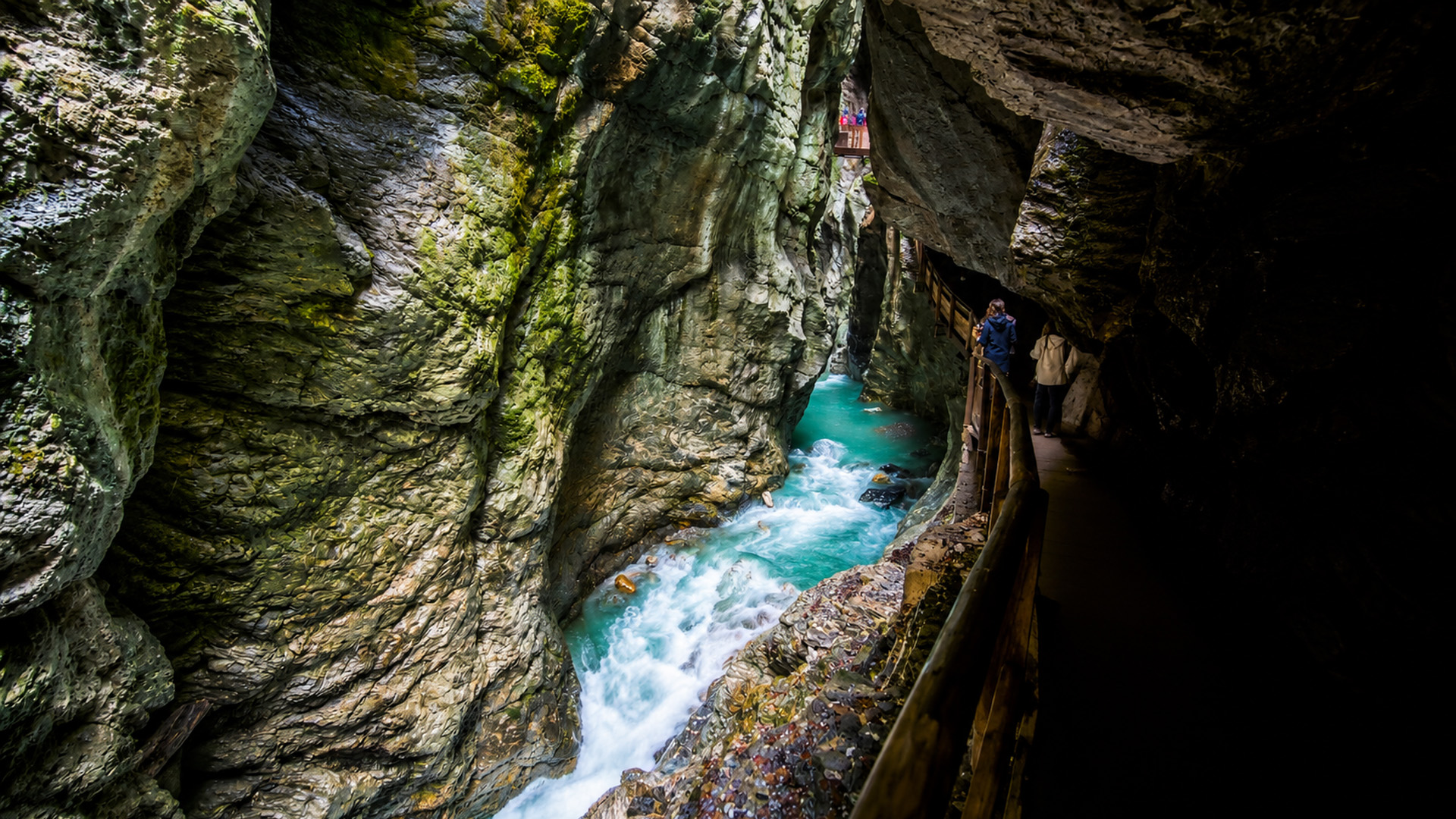 Walk through the beautiful Liechtensteinklamm in Austria (4K)