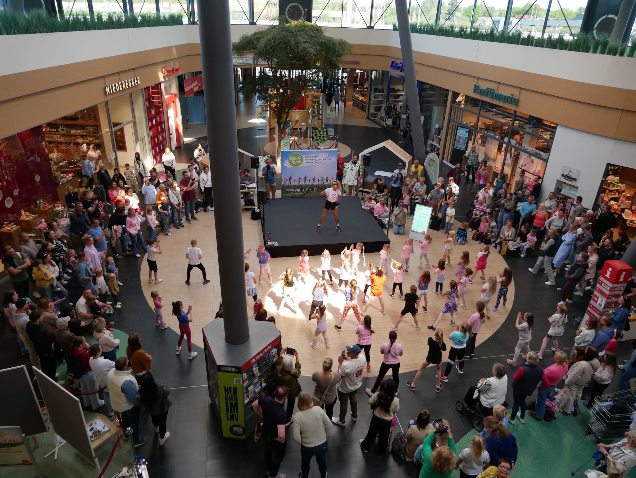 Green Days im Lübecker Luv-Center begeistern die Kids und regen zum ...