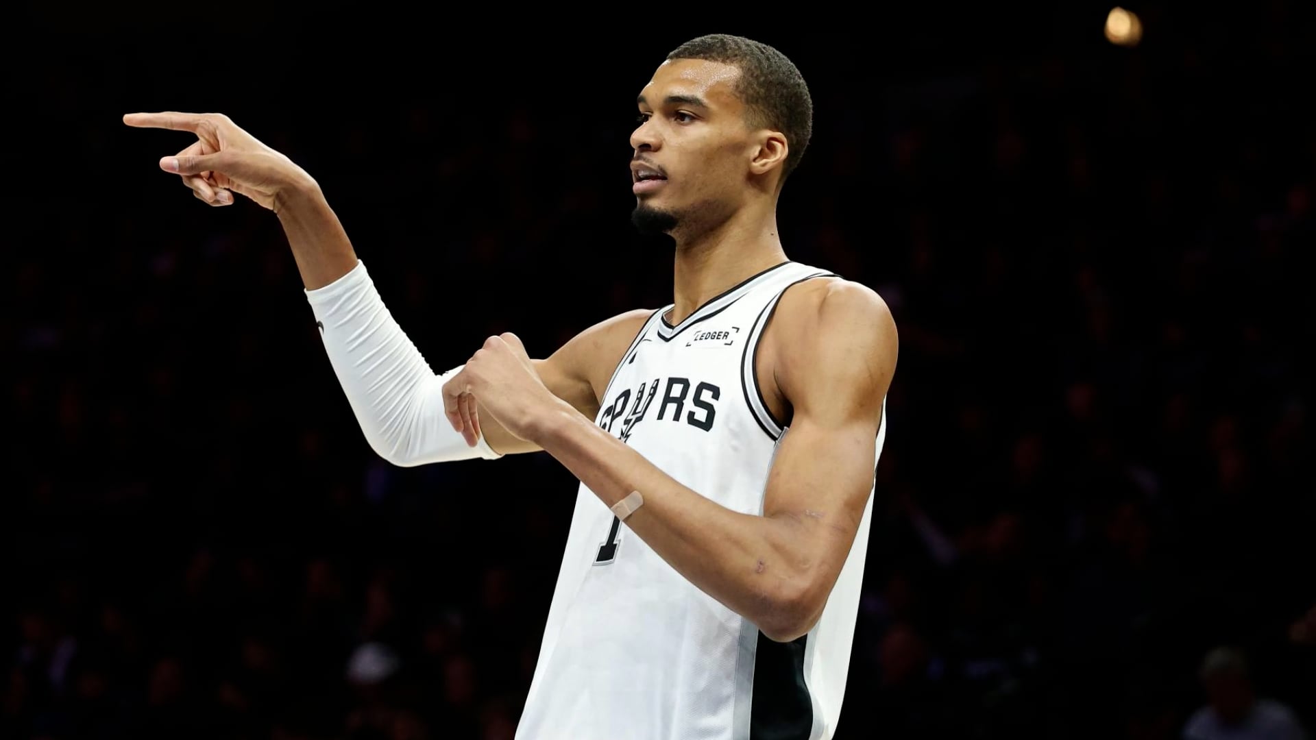 Spurs’ Wemby ejected following elbow on T’Wolves’ Reid