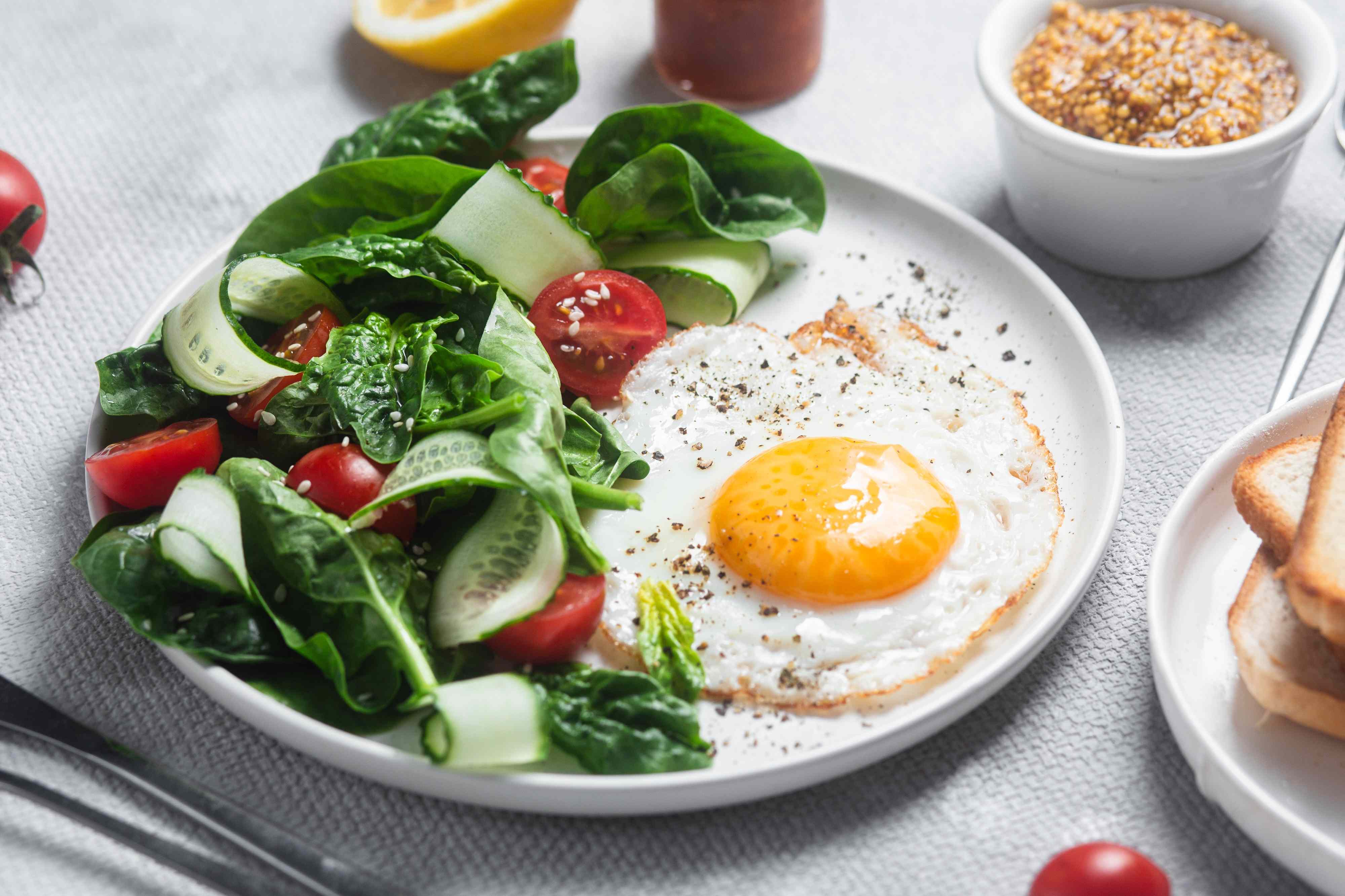 7 foods to pair with eggs to stay full and energized, according to a ...