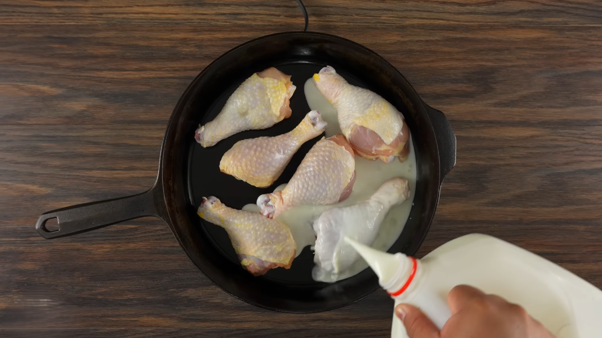 The golden bird with a secret white soak